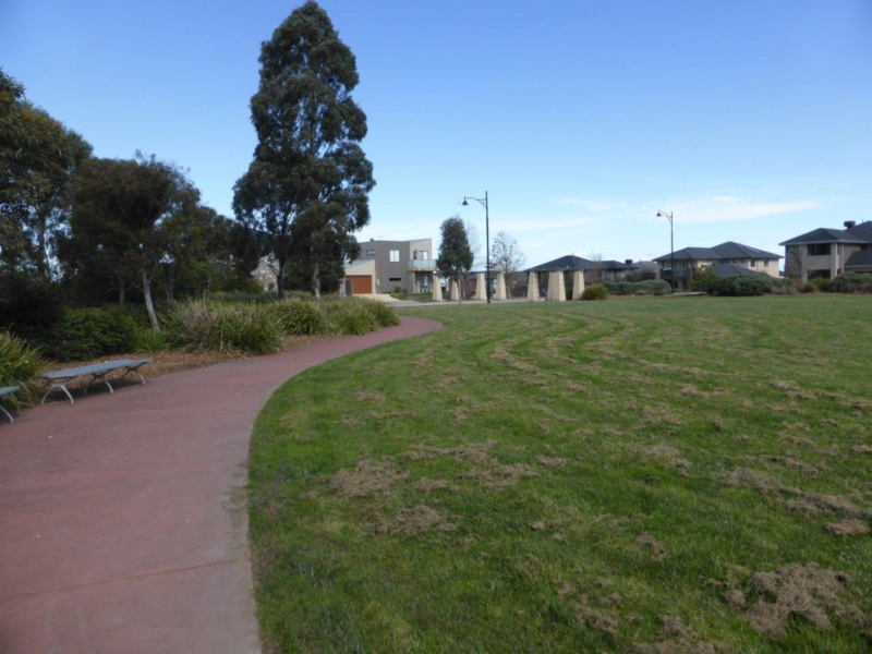 Lakeside Loop - Pakenham - Walking Maps