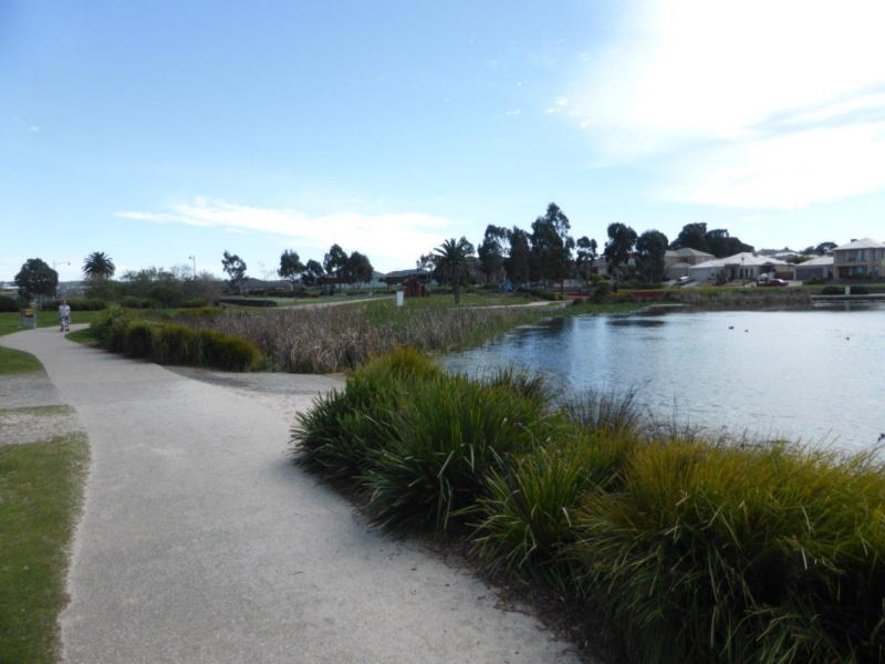 Lakeside Loop - Pakenham - Walking Maps
